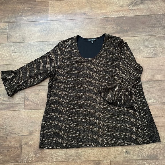 Slinky Brand | Tops | Slinky Brand Black With Gold Sparkle Blouse ...